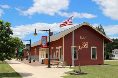 Best of Evart - The Local Element Mid Michigan